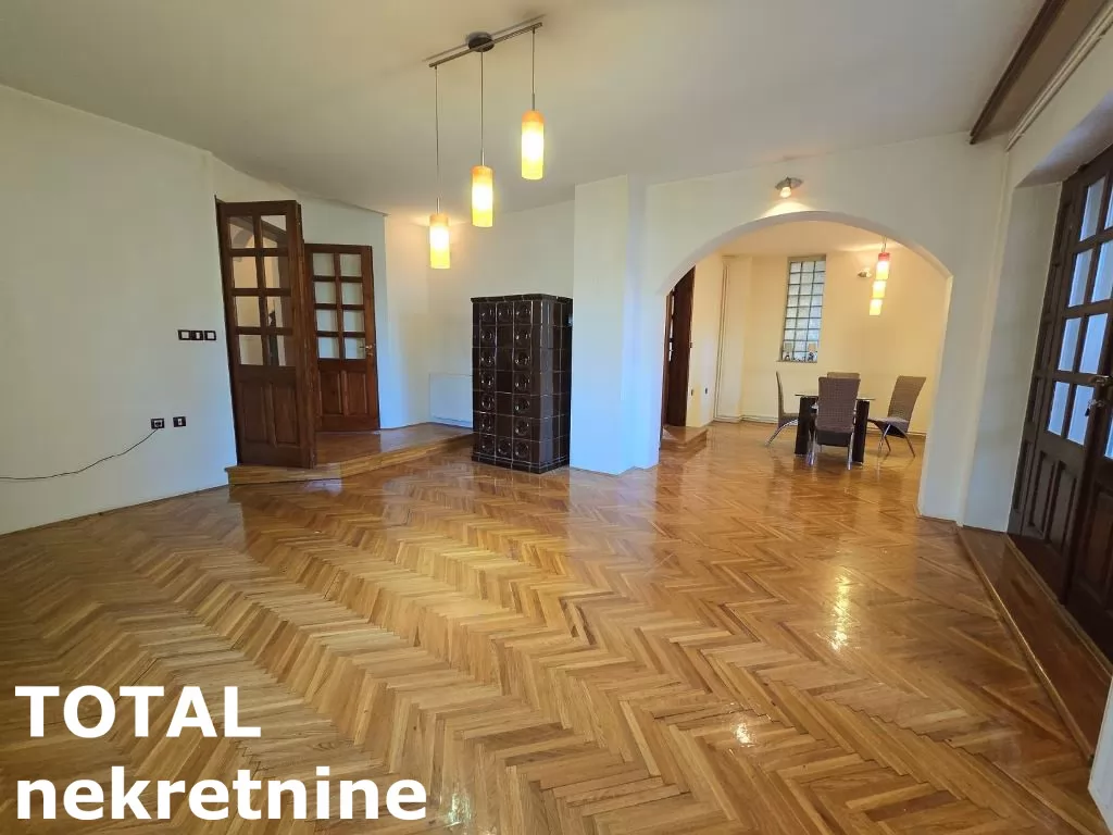 Kuće,NOVI SAD,BULEVAR EVROPE,kv: 361.00, € 3000, ID: 9189771