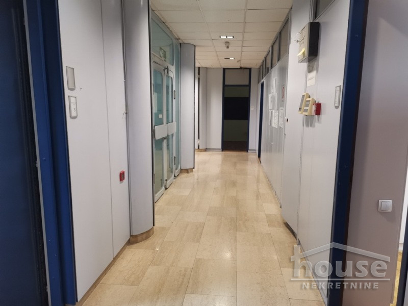 Lokali,NOVI SAD,BULEVAR 304m2,2450€ , ID: 9108652