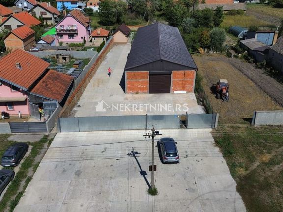 Hala 500m2, Bavanište(Kovin) plac 15,37ari 129.900e