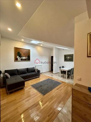 Spacious 3br Apartment in Vračar