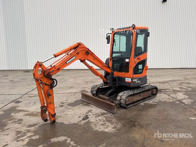 Prodaje se Doosan DX27Z mini bager na aukciji