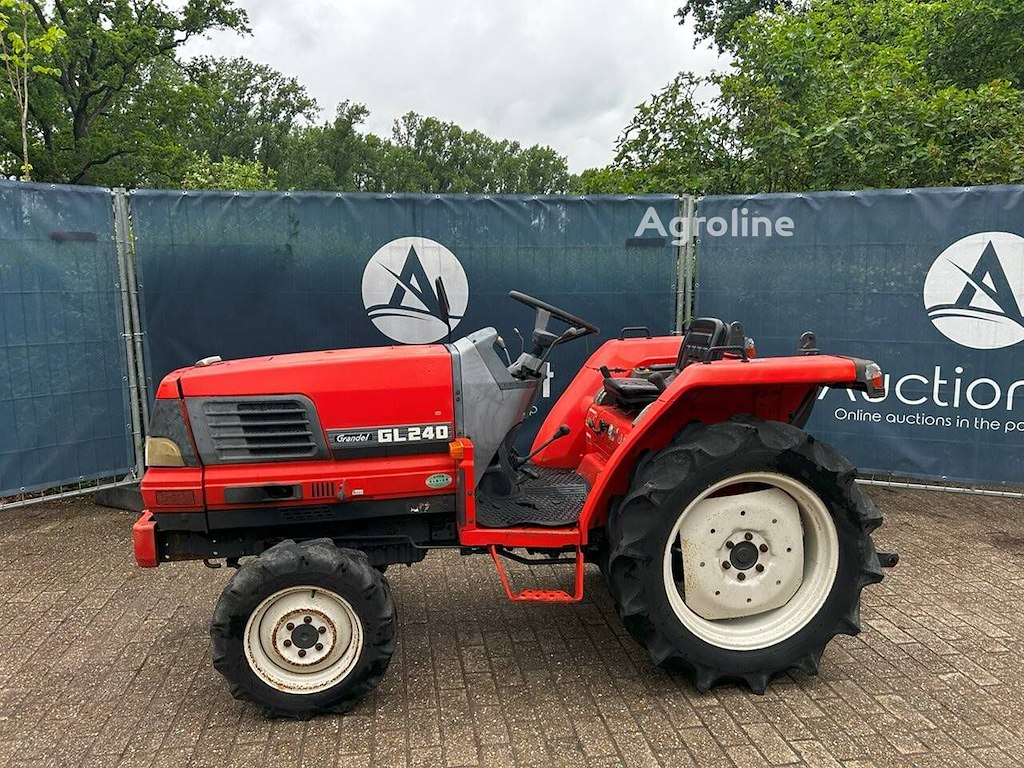Prodaje se Kubota GL240 traktor točkaš na aukciji