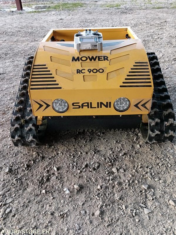 Prodaje se Salini mower RC900 robotsku kosilicu na aukciji