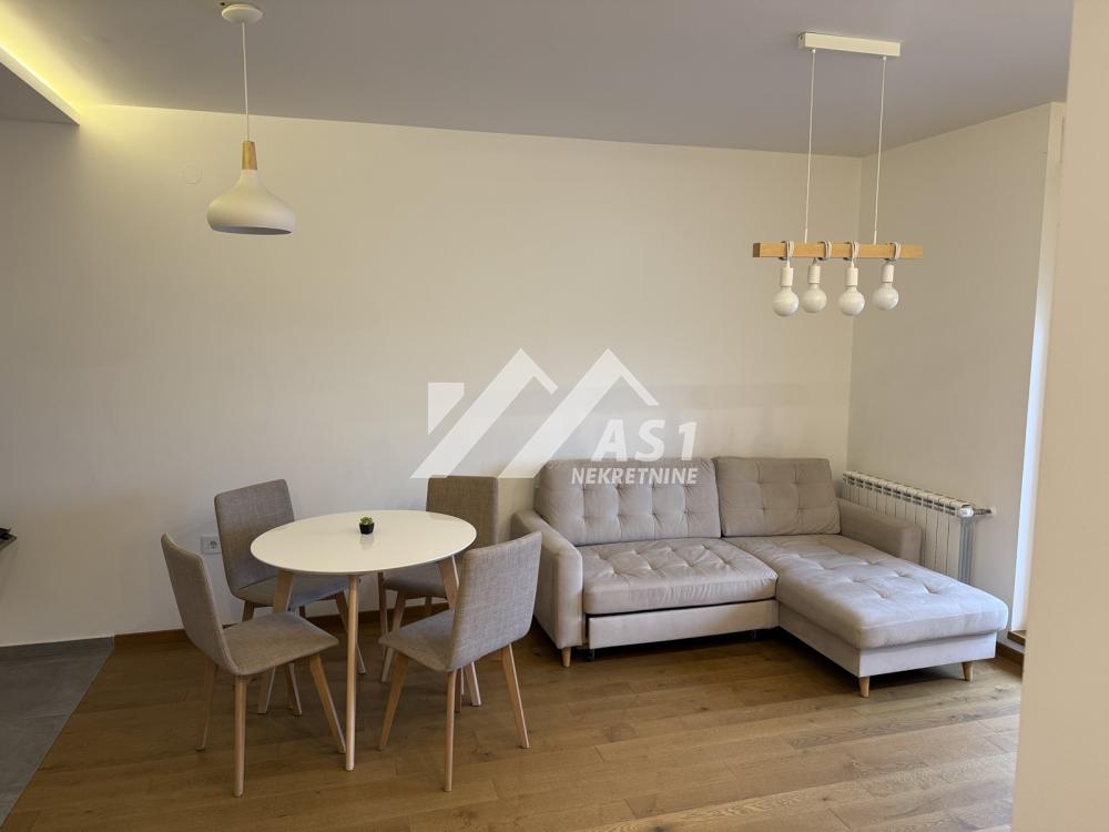Izdajem LUX dvosoban stan na Bulevaru Evrope !!! - novogradnja ID#4670 500 €
