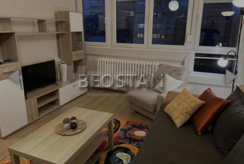 Novi Beograd - Blok 70 #65430 750 €