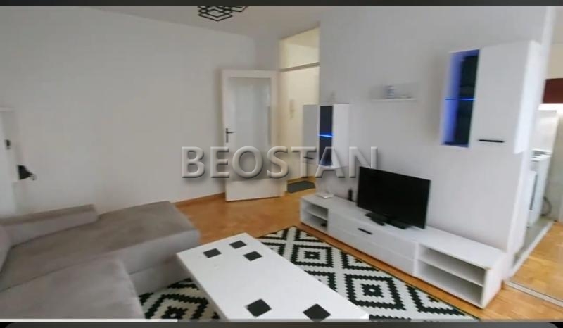 Novi Beograd - Blok 63 #65440 700 €