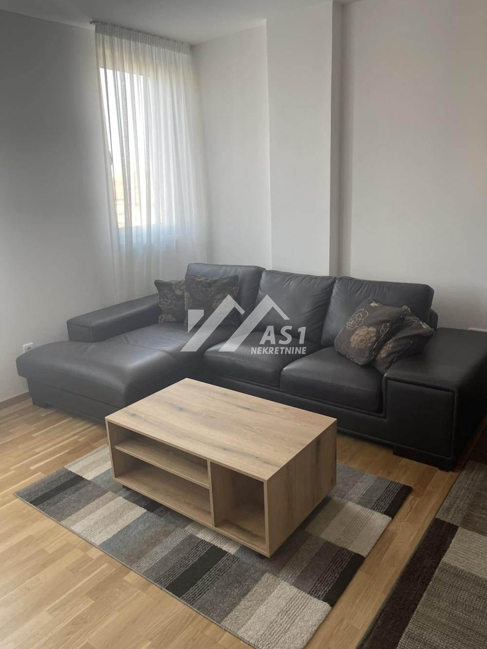 IZDAJE SE STAN KOD SAJMA-pet friendly ID#4646 600 €