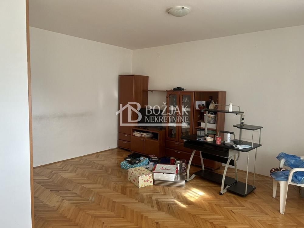 Dvosoban stan, Brigadira Ristića ID#2502 68.000 €