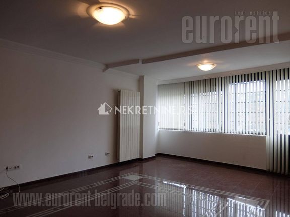 #34973, Izdavanje, P.P., BLOK 22, 600 EUR