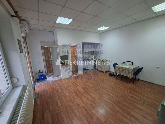 Lokal u centru Novog Sada 25m2
