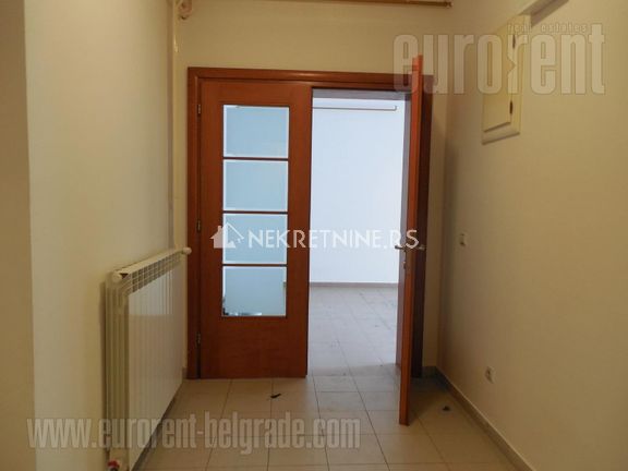 #10630, Izdavanje, P.P., DEDINJE, 3700 EUR