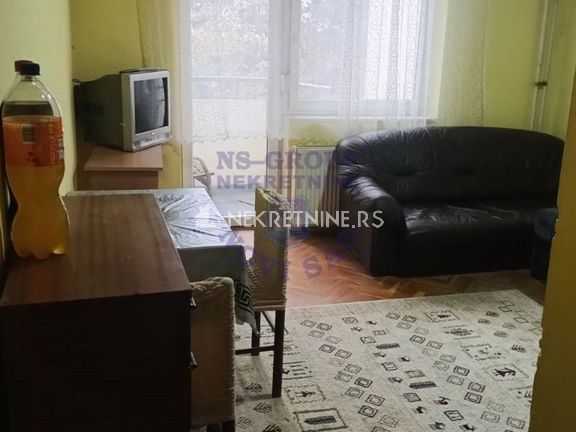 Izdaje se nameštena garsonjera od 24m² na Podbari.