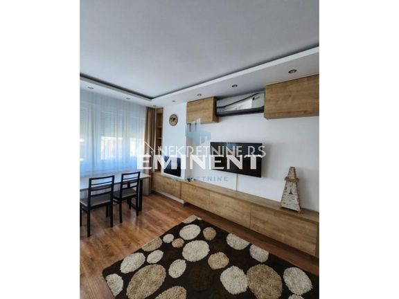 Novi Beograd, Blok 61, Dušana Vukasovića, 2.5, 52m2, 750 EUR