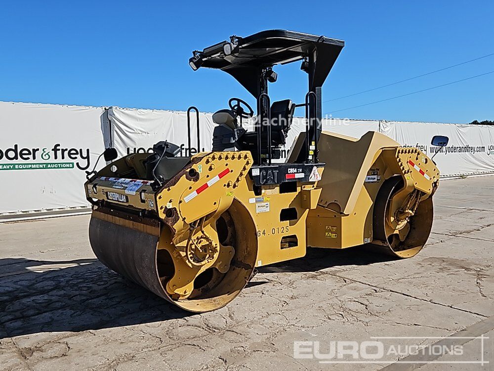 Prodaje se Caterpillar CB54XW valjak za asfalt na aukciji