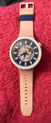 Swatch zenski sat roze