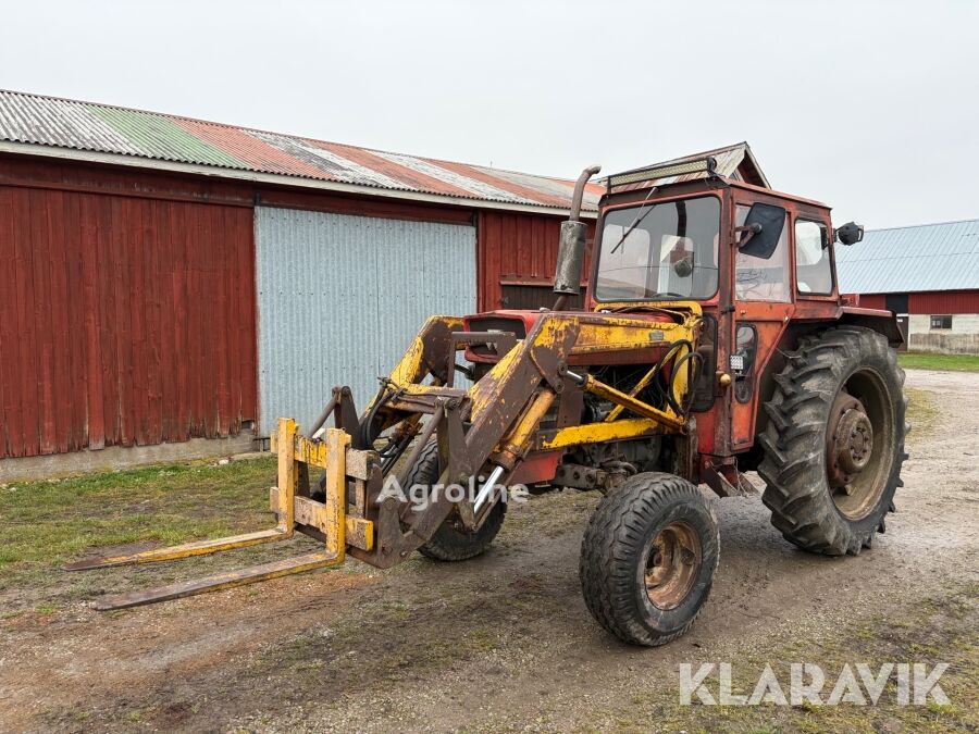 Prodaje se Massey Ferguson 1175 traktor točkaš na aukciji