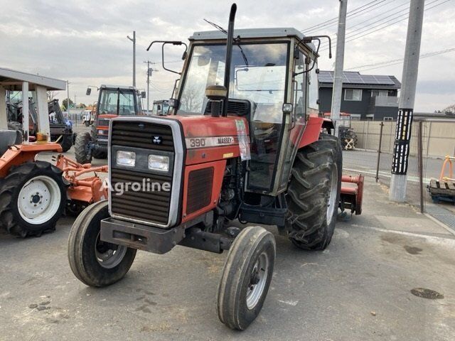 Massey Ferguson TRACTOR(Massey Ferguson) traktor točkaš