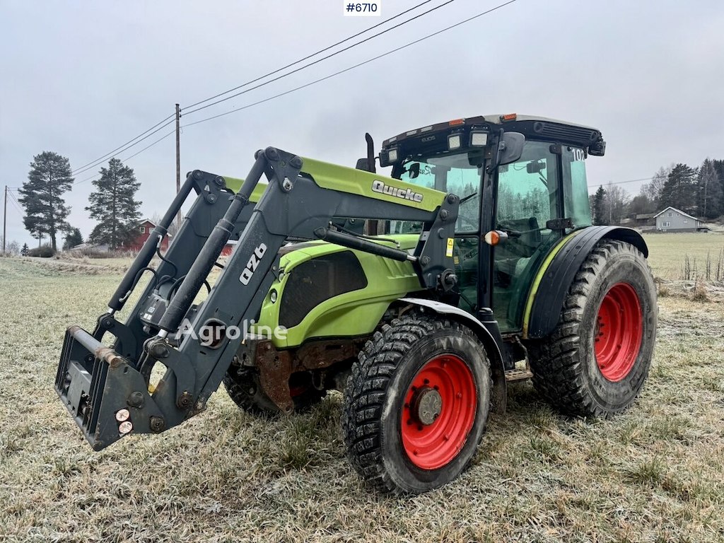 Claas 220 traktor točkaš