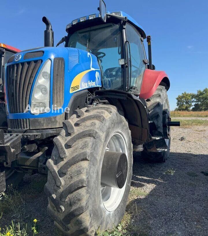New Holland T8050 traktor točkaš