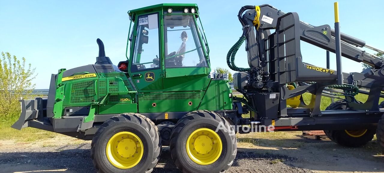 Novi John Deere 1510G, forvarder