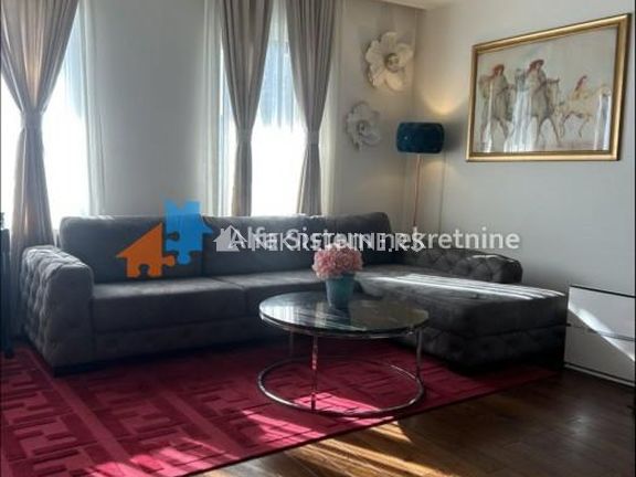 Zvezdara, Denkova bašta, 5.0 stan, 107m2, 1300 EUR, ID 52800