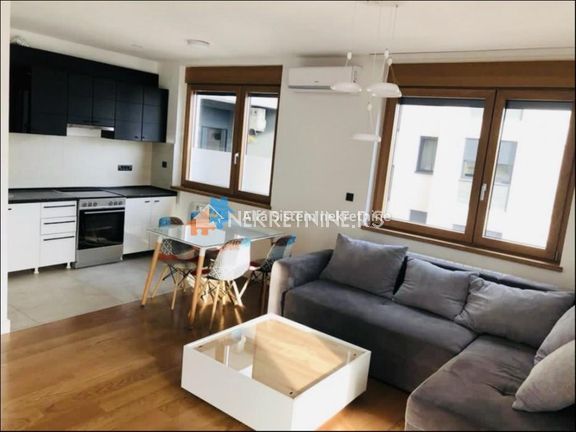 Vračar, Južni bulevar, 2.5 stan, 69m2, 1300 EUR, ID 52799