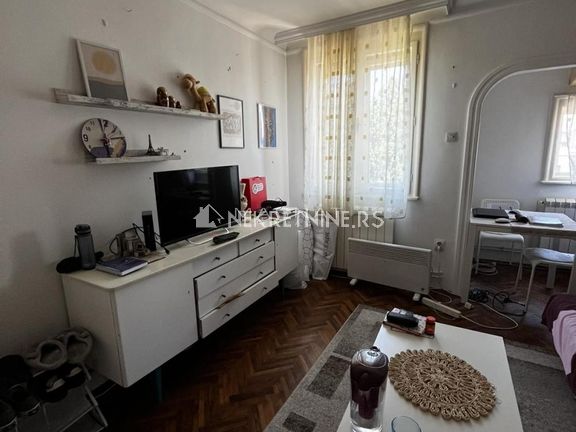 Bitef teatar–RETKO U PONUDI, 24m²-125.000 € ID#5401