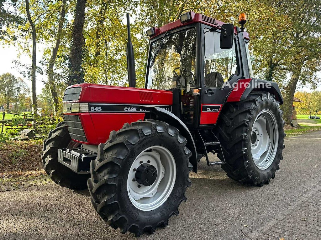 Prodaje se Case IH 845 844 XLA Plus traktor točkaš na aukciji