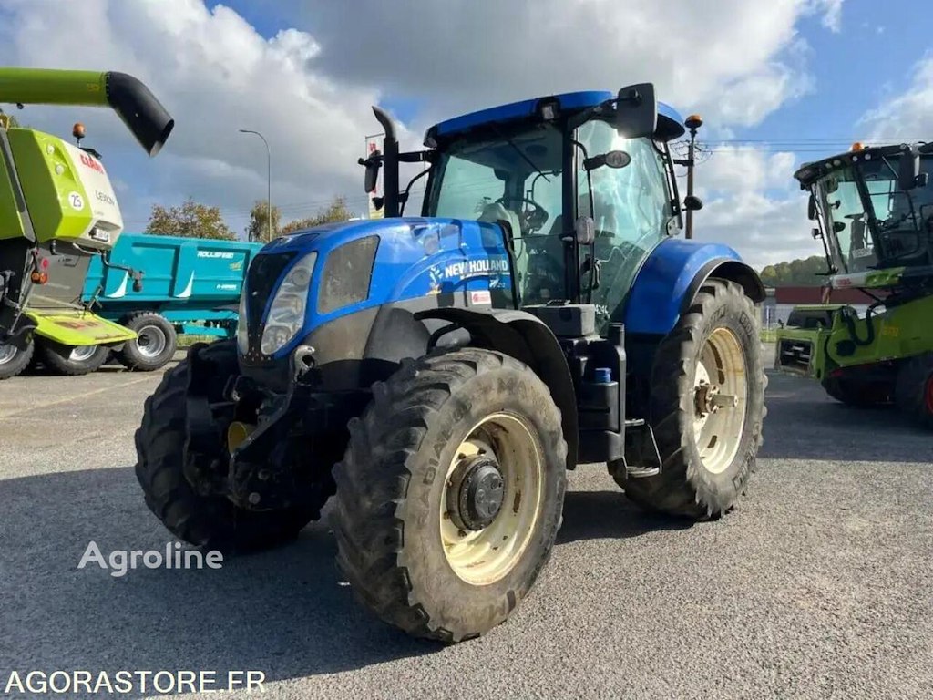 Prodaje se New Holland T7.210 traktor točkaš na aukciji