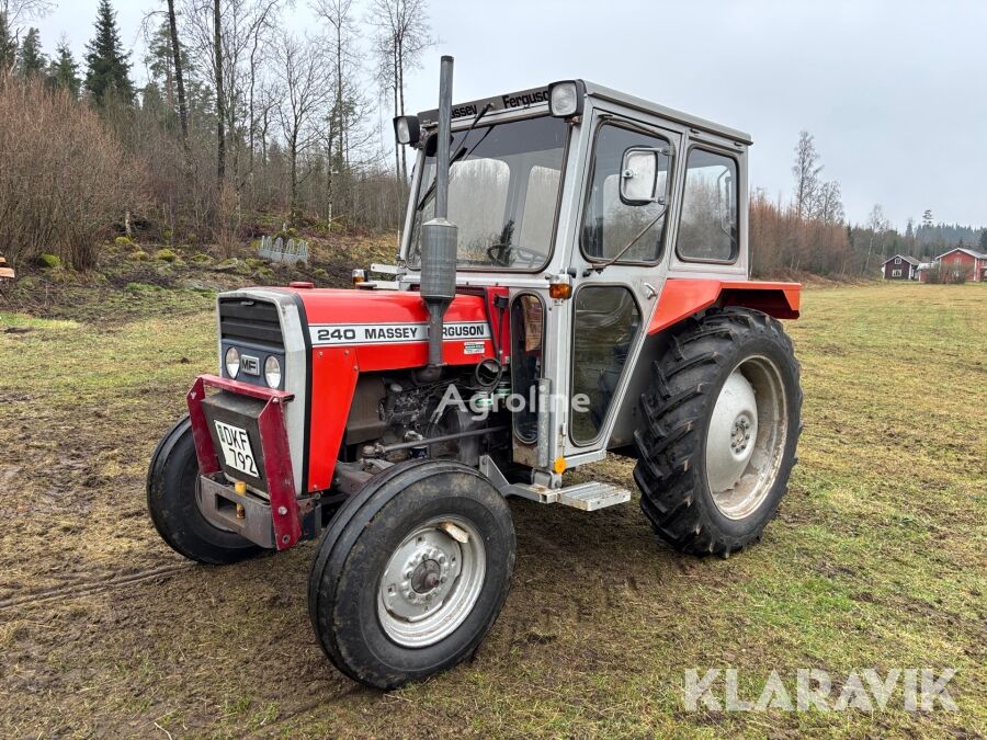 Prodaje se Massey Ferguson MF240 traktor točkaš na aukciji