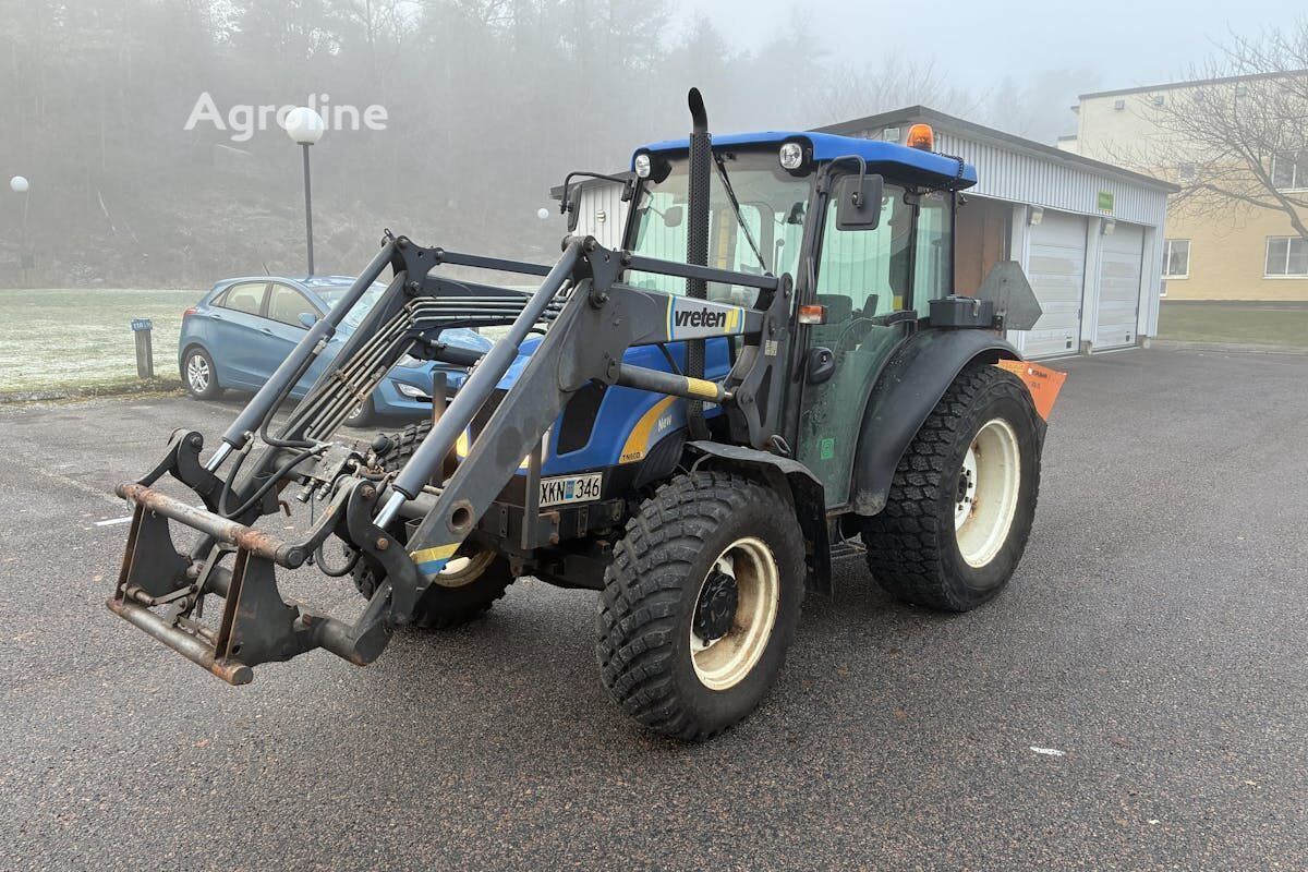 Prodaje se New Holland TN60DA 4WD traktor točkaš na aukciji