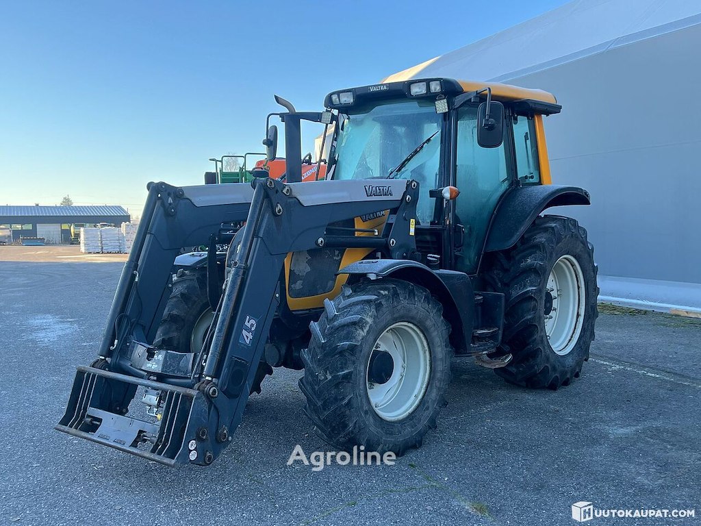 Prodaje se Valtra N92, tractor with loader, 5,120 h, 2010, Salo traktor točkaš na aukciji