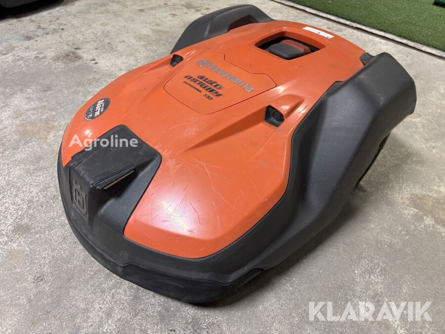 Prodaje se Husqvarna Auto Mower Professional 550 traktor kosilica na aukciji