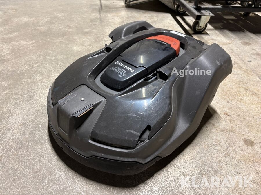 Prodaje se Husqvarna Auto Mower 450X traktor kosilica na aukciji
