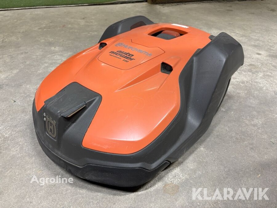 Prodaje se Husqvarna Auto Mower 550 traktor kosilica na aukciji