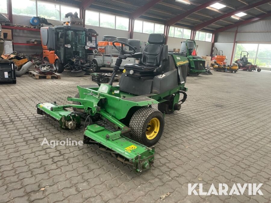 Prodaje se John Deere 500 traktor kosilica na aukciji