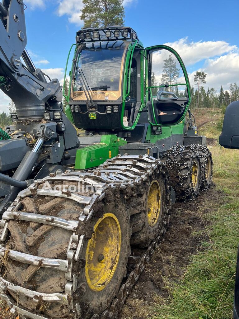 John Deere 1270G / 8WD harvester