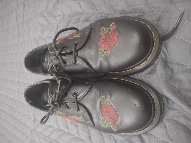 Dr Martens plitke cipele