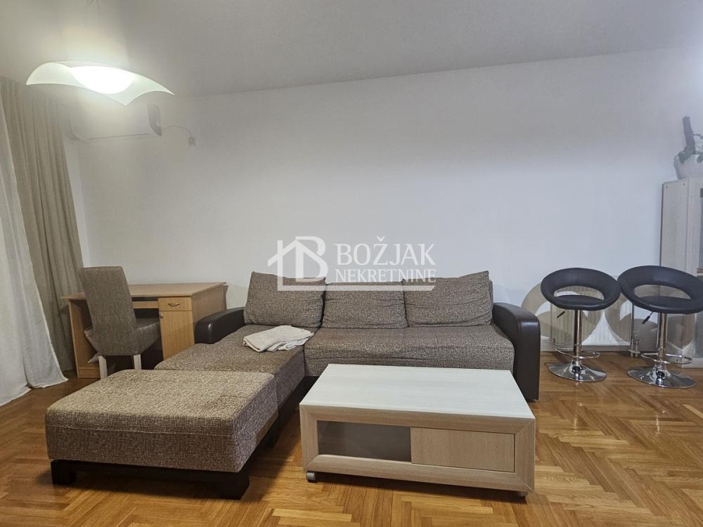 Dvosoban, namešten stan, Lesnina ID#2520 300 €