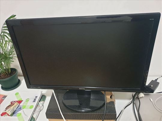 Benq monitor 24” – Full HD / VGA
