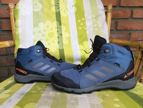 Original Adidas Gore Tex Terrex cipele br40