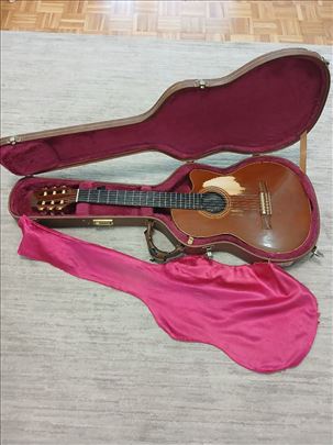 Gibson Chet Atkins sa koferom