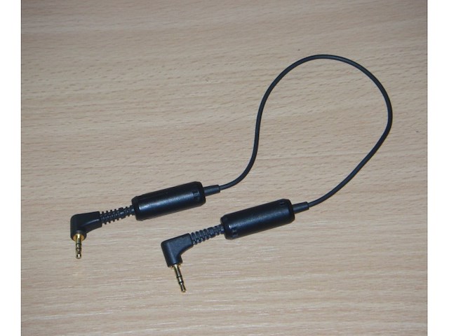 Kabl sa 2,5 milimetarskim stereo utikačima