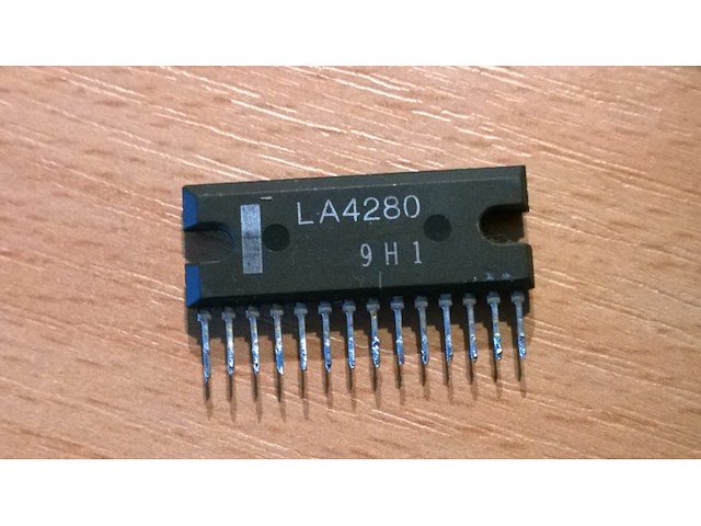 IC LA4280