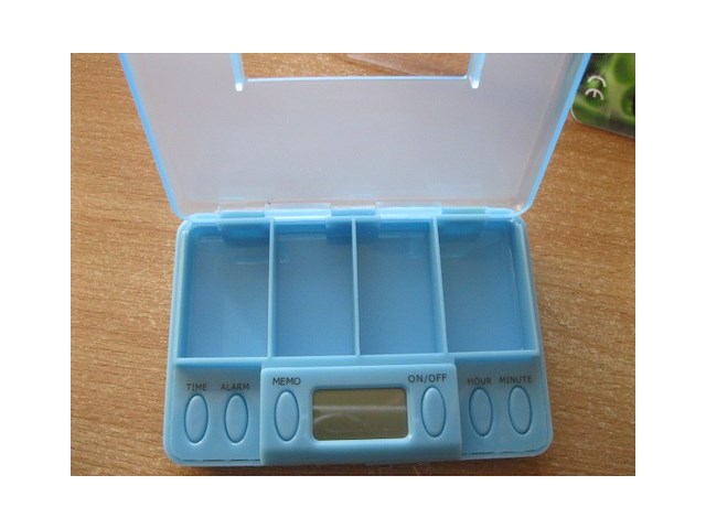 Kutija za lekove sa alarmom i podsetnikom