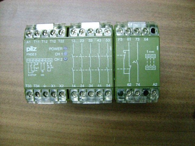 PILZ PNOZ 3 Safety relay, napajanje 220V