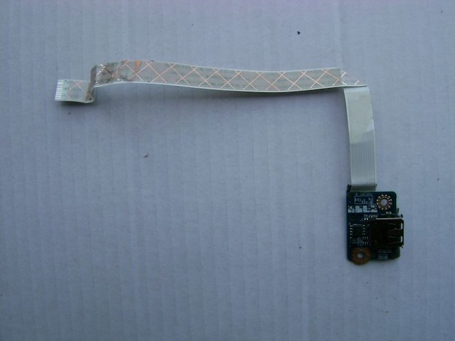 Bocni USB konektor za Dell Studio 1749
