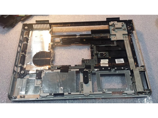 DONJA PLASTIKA KUCISTA ZA HP PAVILION DV8000