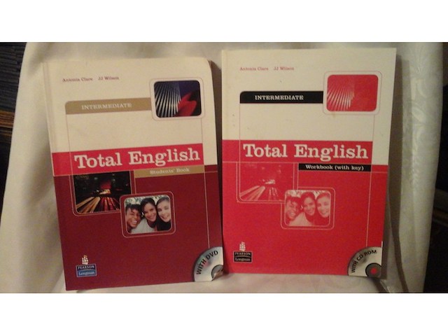 Total english udžbenik i radna sveska ima cd