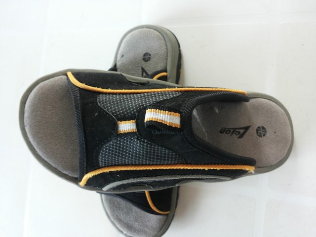 Leon papuce +sandaale 32